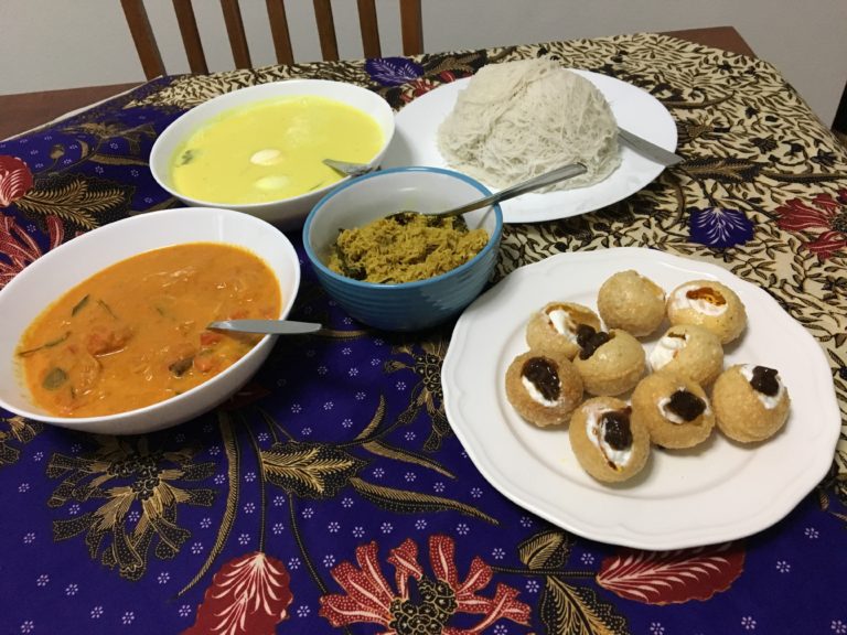 A Sri Lankan Vegetarian String Hopper or Indhi Appa (Sinhala), Dinner ...